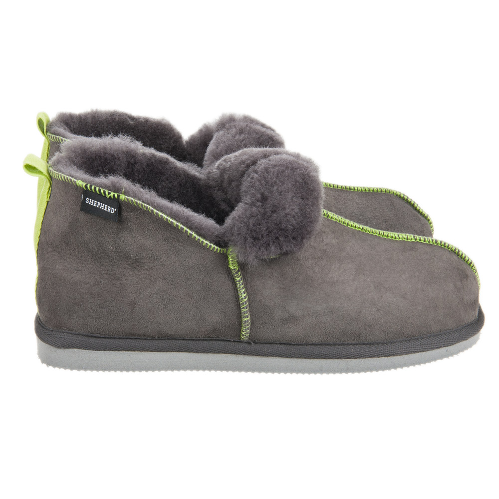 modern lamb fur slipper Andy by SHEPHERD